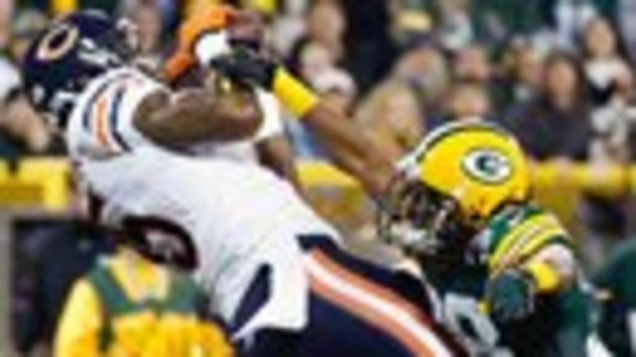 Bears grab share of first place with win over Packers