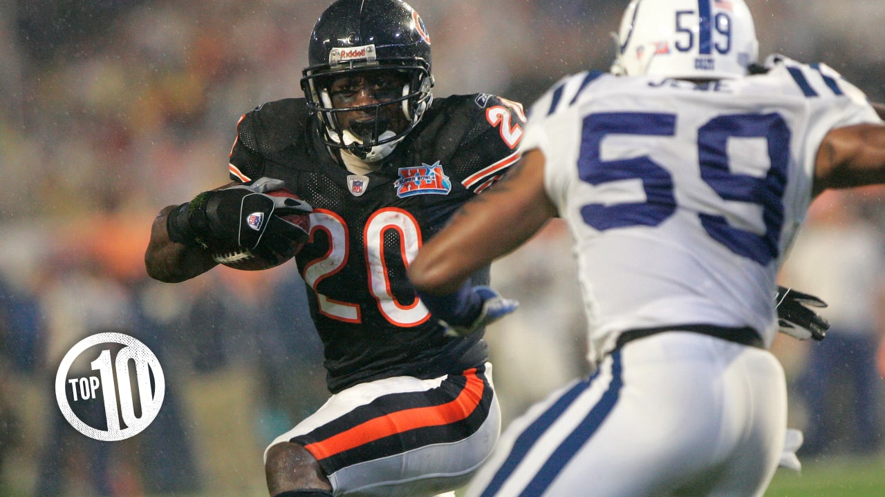Top 10: Bears free agent signings Top 10: Bears free agent signings