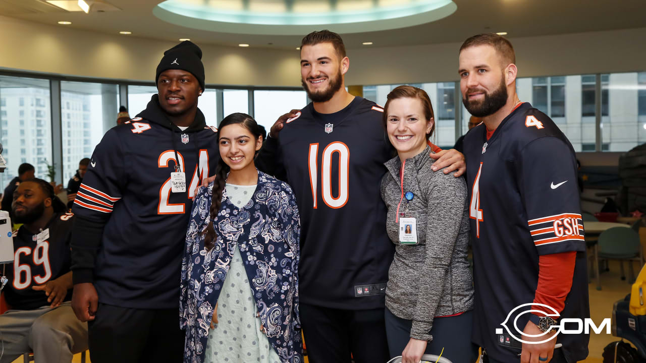 Bears players visit children's hospital