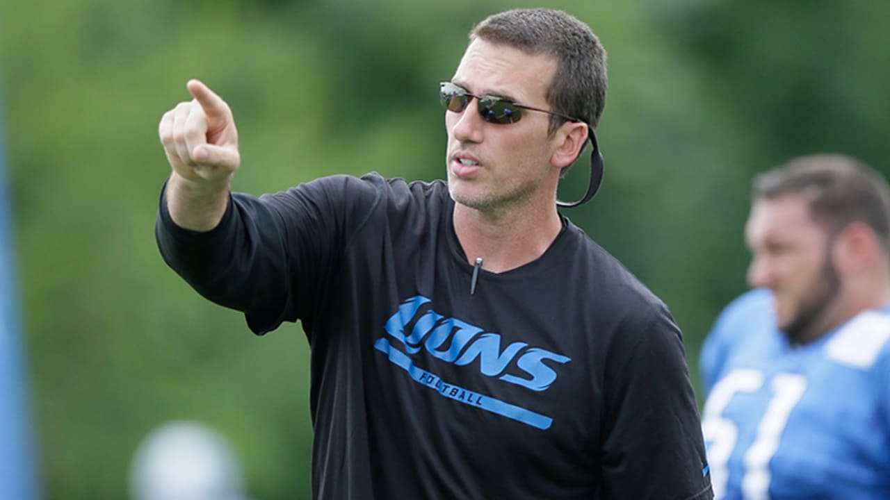 Bears hire three assistant coaches