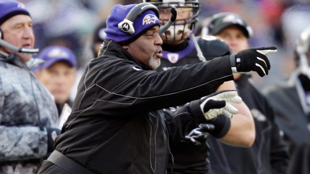 Ex-Bears assistant Brooks passes away