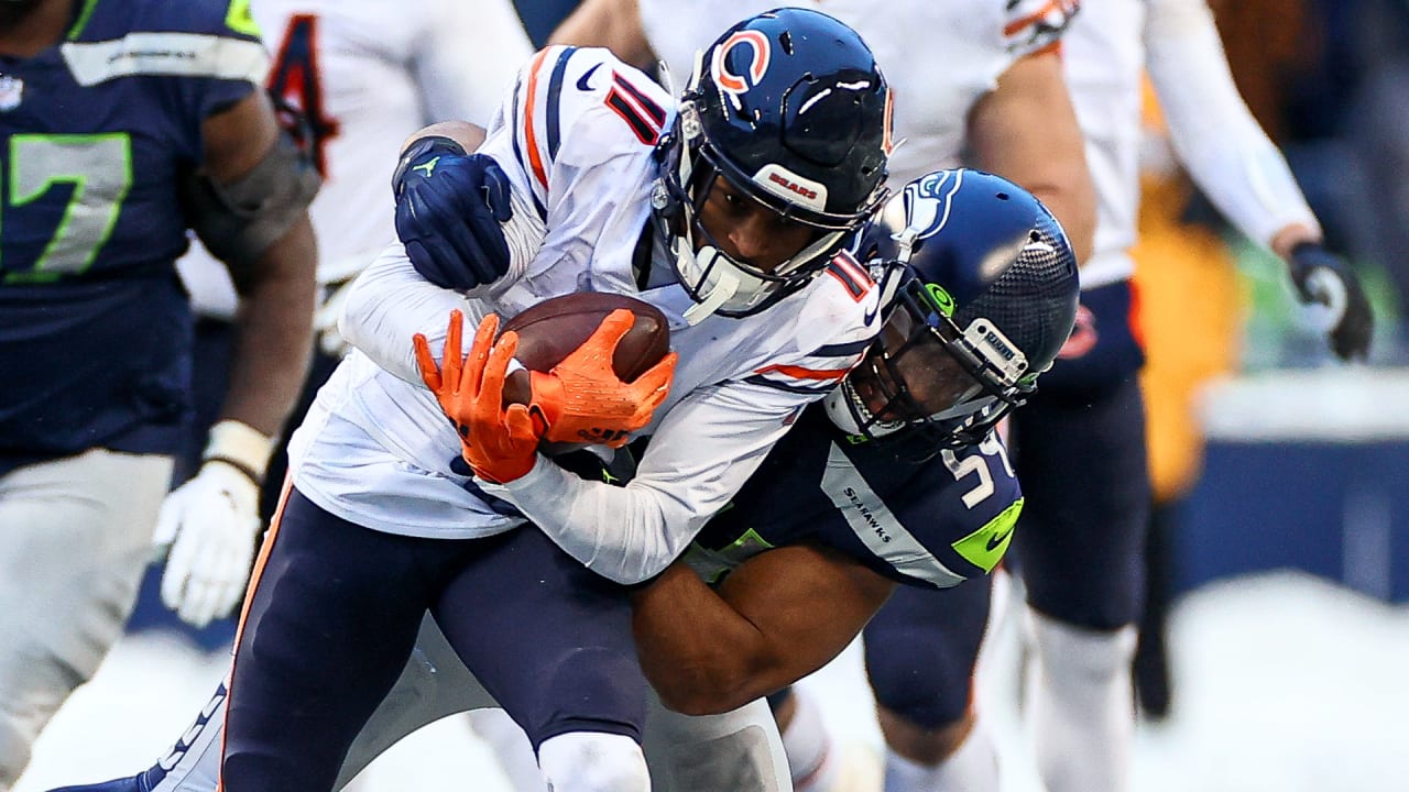 Darnell Mooney enters Beast Mode in Seattle on 30-yard pickup