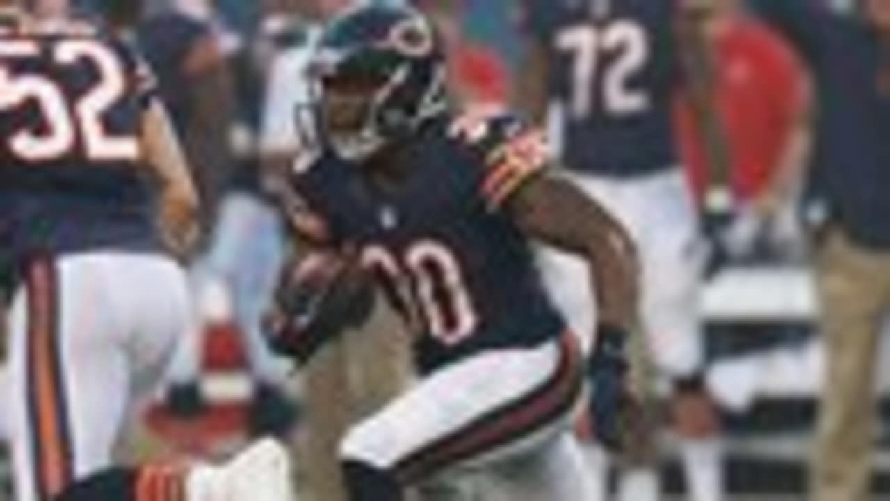 Bears add seven players to practice squad