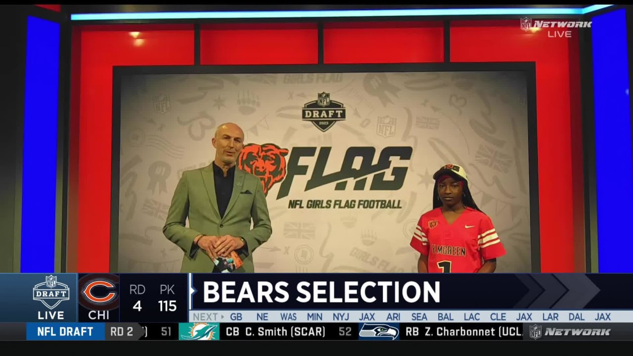 Pick announcement: Bears select RB Roschon Johnson Pick announcement: Bears select RB Roschon Johnson