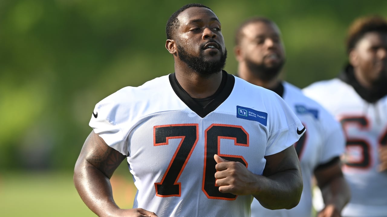 Bengals Waive OT Kent Perkins