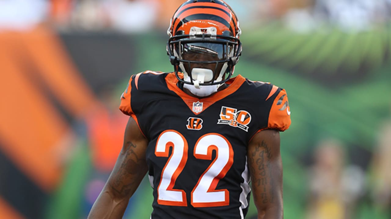 Bengals mix and match on defense