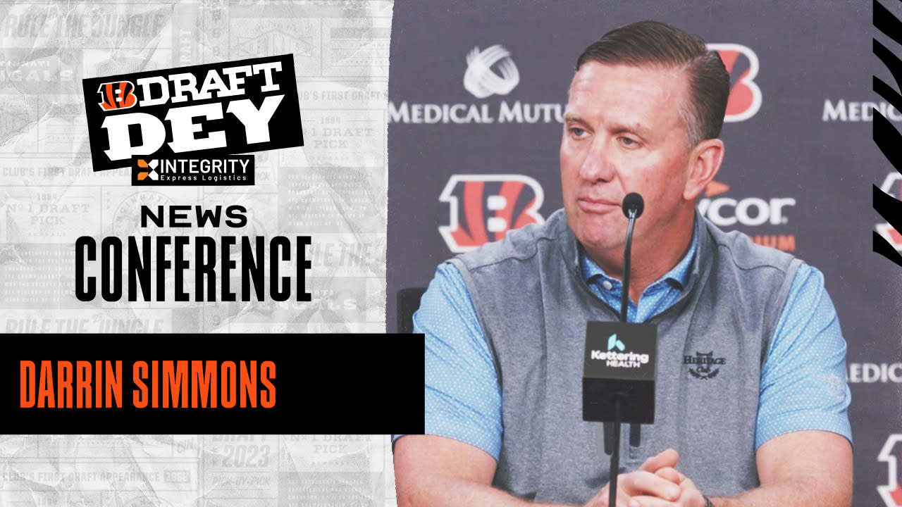 Darrin Simmons: "Brad Gets The Ball Really High In The Air" | Draft Dey 2023