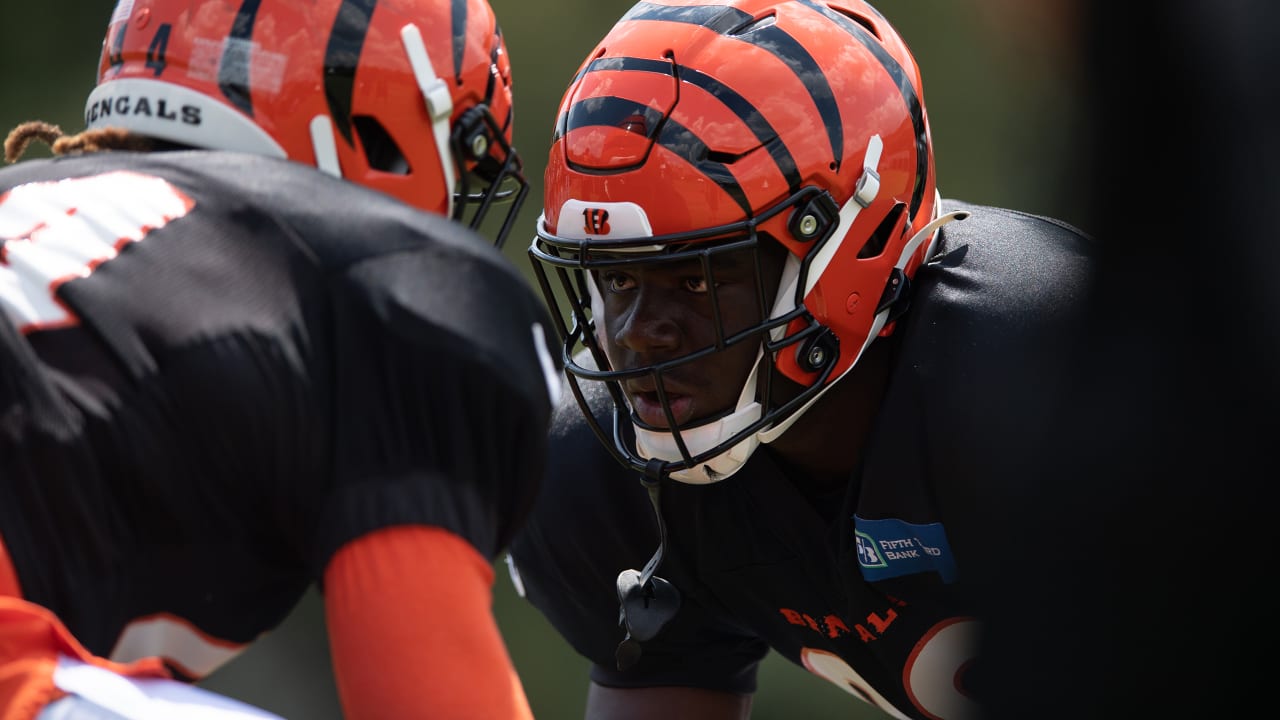 Quick Hits: Bengals defense experimenting with pass rush pressure looks