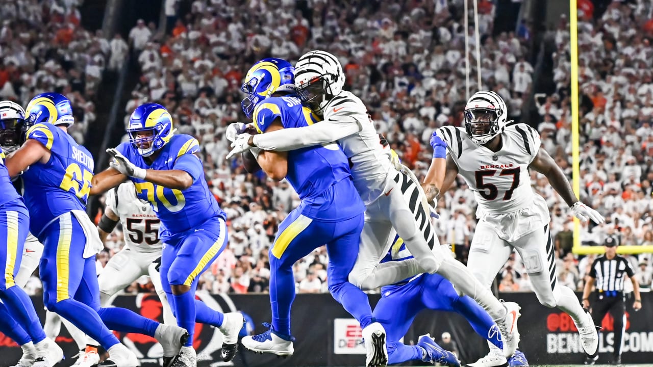 Daxton Hill comes untouched off the edge to blast Stafford