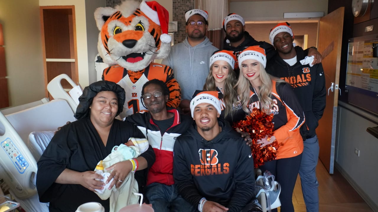 Bengals Visit Families At Good Samaritan Hospital