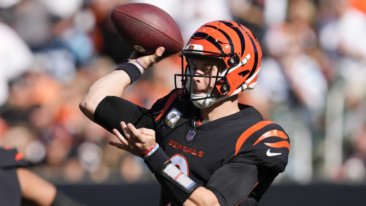 Joe Burrow Pass to Tyler Boyd for 2 Yards | Week 9 Bengals Highlights ...