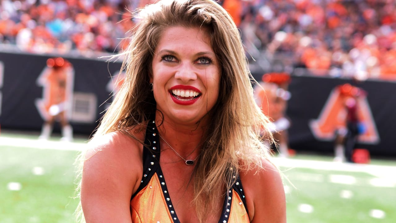 Ben-Gals Cheerleaders Gallery: 49ers at Bengals