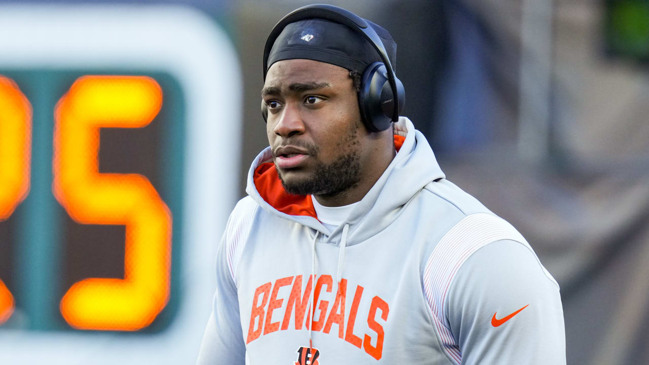 Joseph Ossai Rushes To Next Play On Bengals Edge With Respect Of Old ...