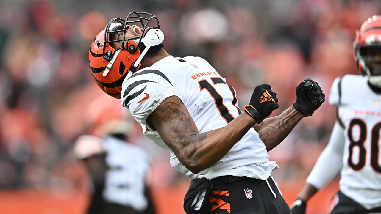 Taylor-Britt reunites with mentor at Bengals