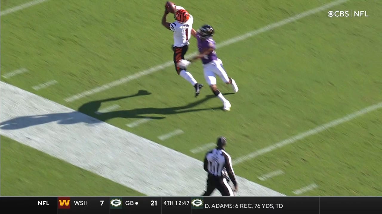 Burrow goes downtown to Chase for 27-yard gain