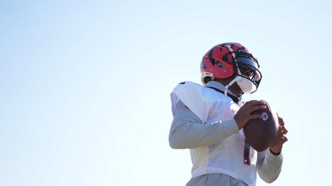 Quick Hits: Chase Limited; Clay Johnston Recalls The Play Last Time ...