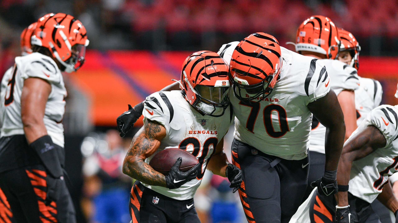 Chase Brown's 3-yard rushing TD gives Bengals late fourth-quarter lead