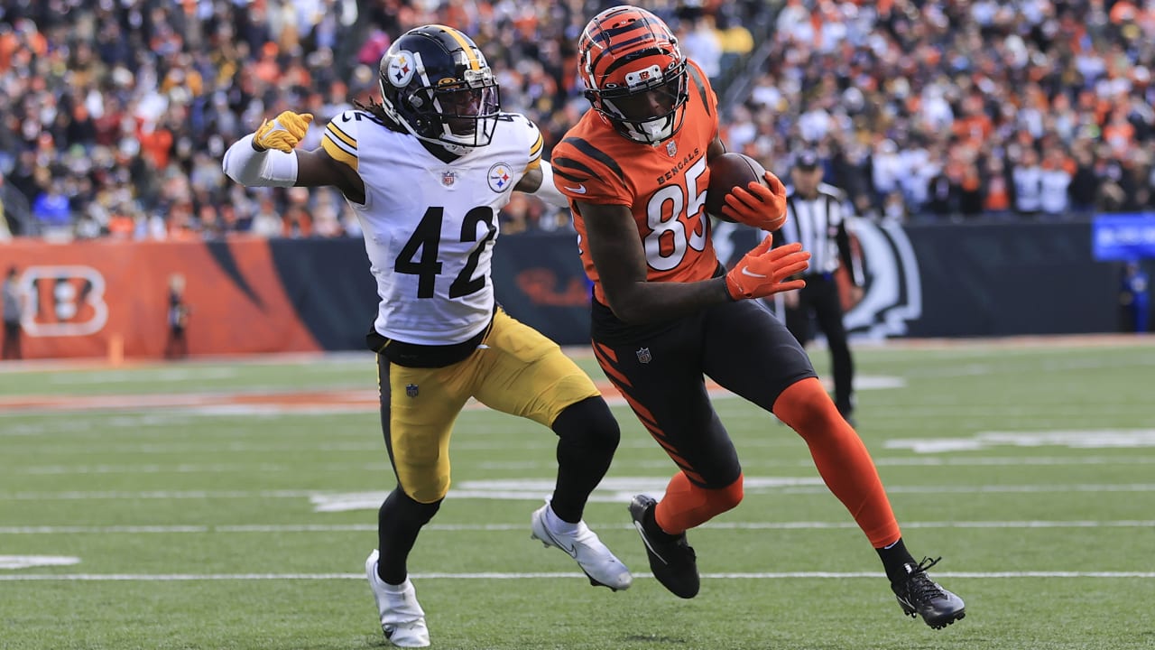 Every Tee Higgins catch in 114-yard game Week 12