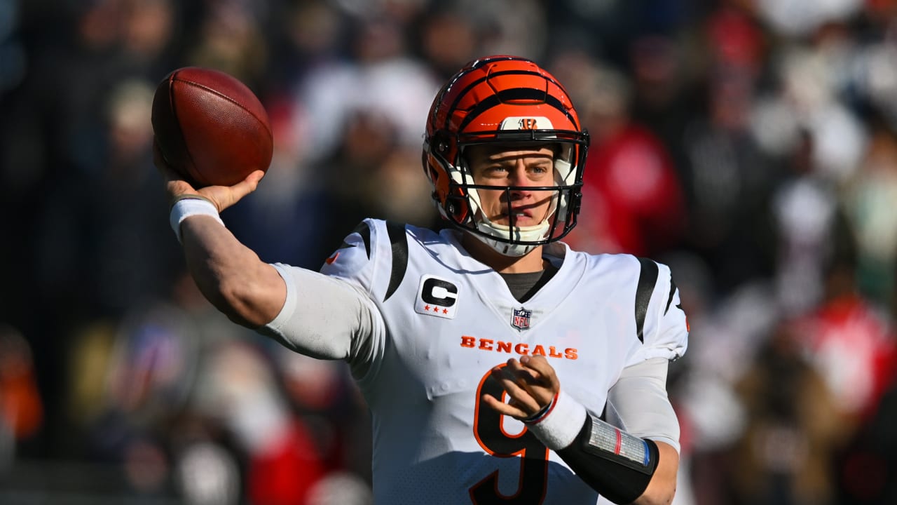 Joe Burrow Best Throws | Week 16 Bengals Highlights vs. New England ...