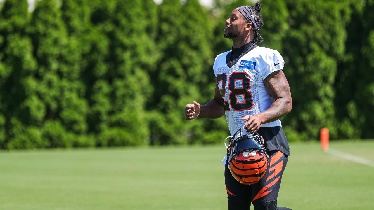 Quick Hits: Mixon: 'I've Been Terrible'; Price to LG if Jordan out