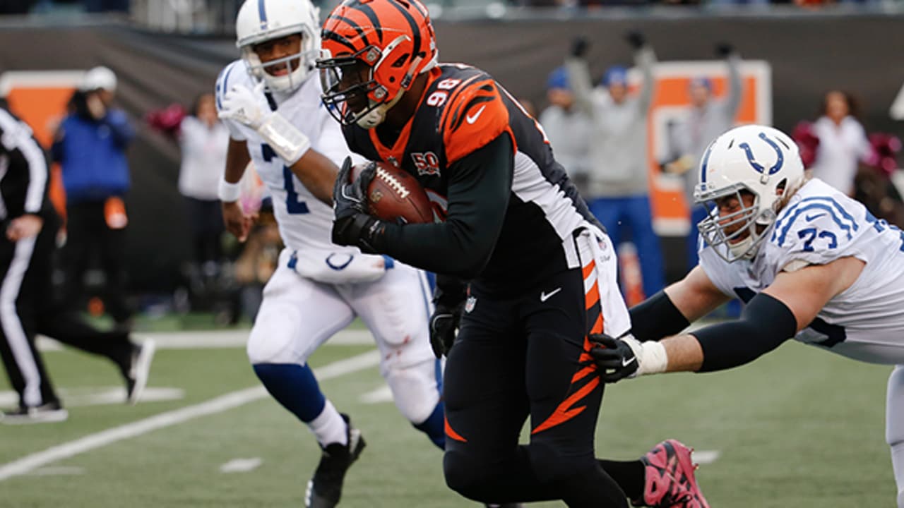 Carlos Dunlap Nominated for Art Rooney Sportsmanship Award