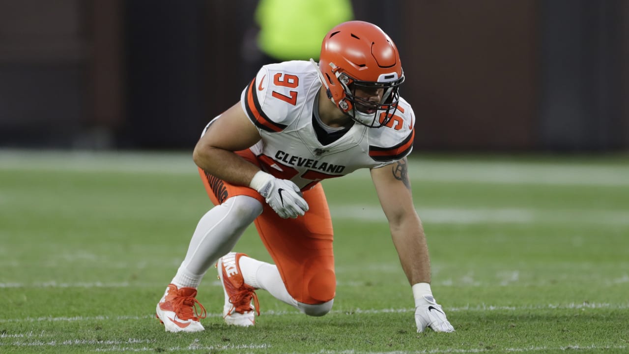 Bengals bolster the defensive line with the signing of Anthony Zettel
