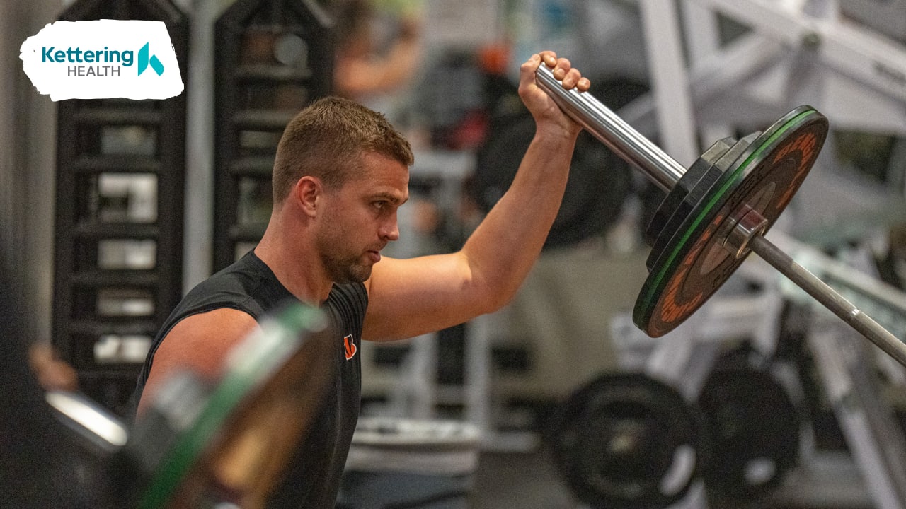 Photos: Bengals Hit The Weightroom