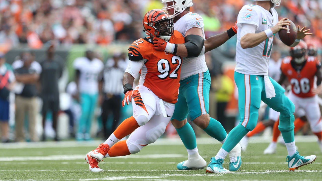 Bengals Waive Adolphus Washington