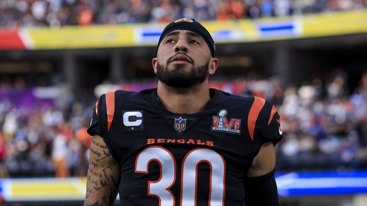 Bengals Player Moves: Bates Re-signed, B. Wilson to Reserve/PUP, Plitt ...