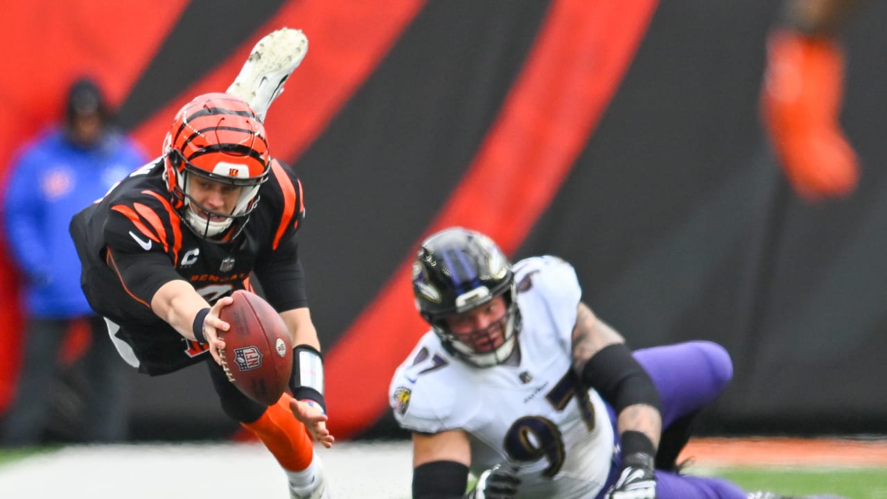 Joe Burrow 6 Yard Scramble | Week 18 Bengals Highlights vs. Baltimore ...
