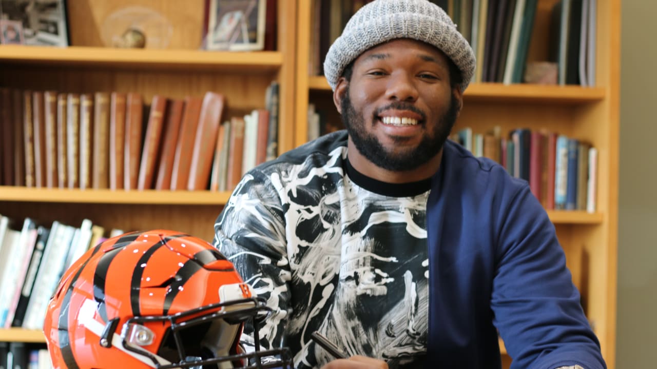 Bobby Hart Re-Signs With Bengals