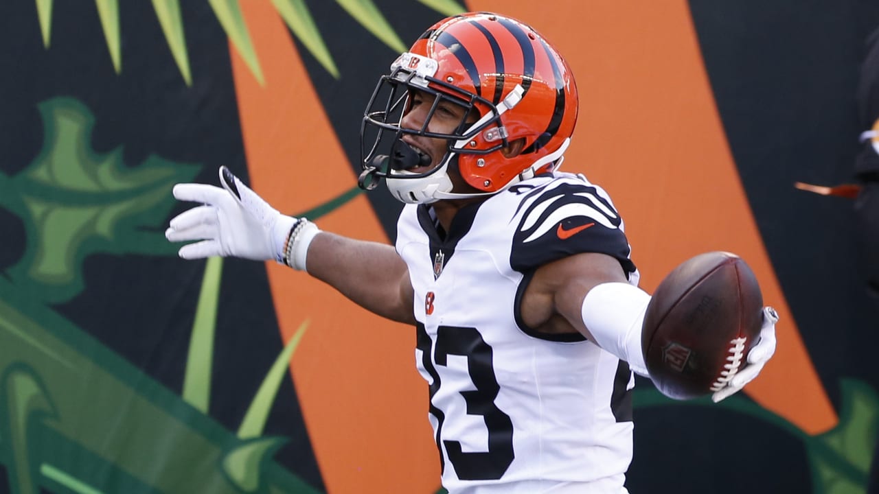 Cincinnati Bengals defeat the Tennessee Titans, 31-20, behind two ...
