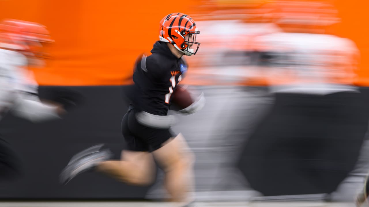 Photos: Bengals Practice for the Playoffs