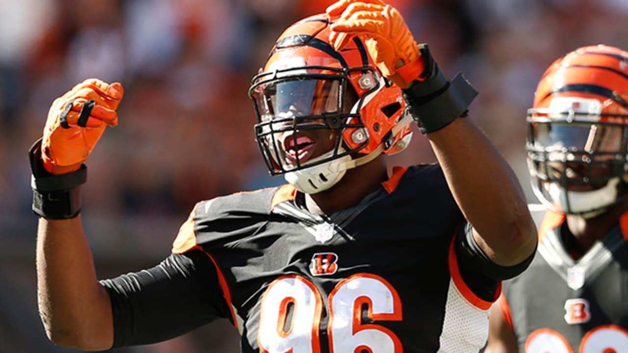 Bengals DE Carlos Dunlap Named AFC Special Teams Player of the Week