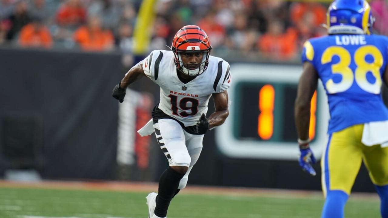 Kendric Pryor uses double move to cross up Durant for 38-yard catch ...