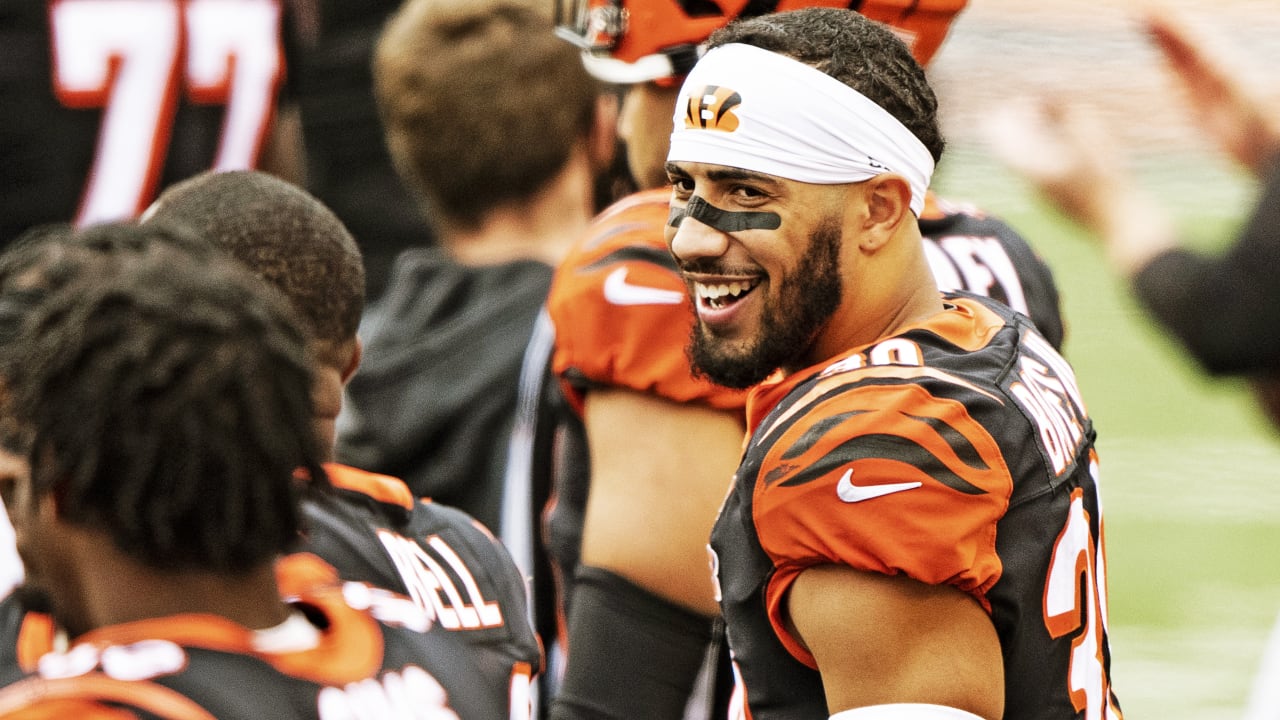 Photo Gallery | Best 2020 Images Of Jessie Bates III