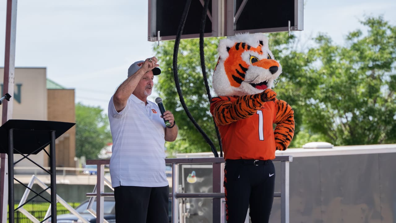 Photos | Old Spice Graduation