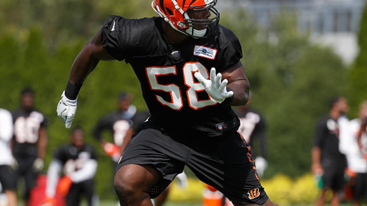 Camp report: Why Lawson scraps like a free agent; Mixon says he's OK ...
