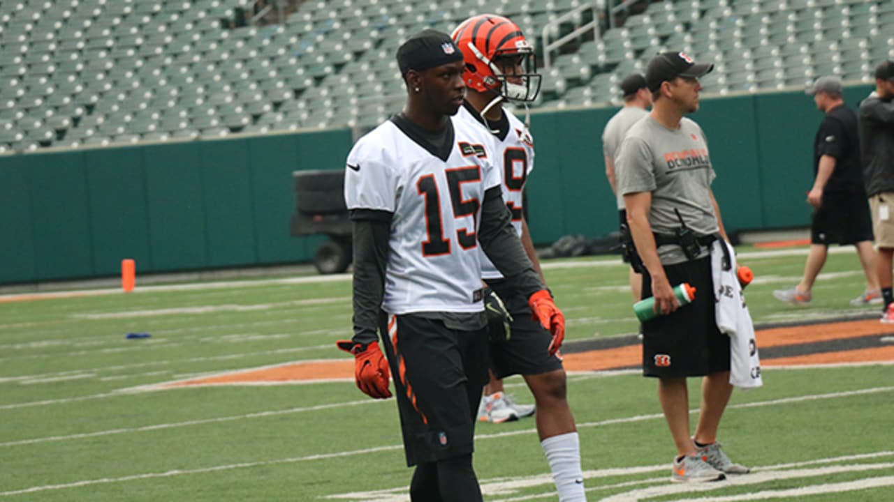 Notes: emotional Ross graduates; Mixon down to 229; Dielman set to be ...