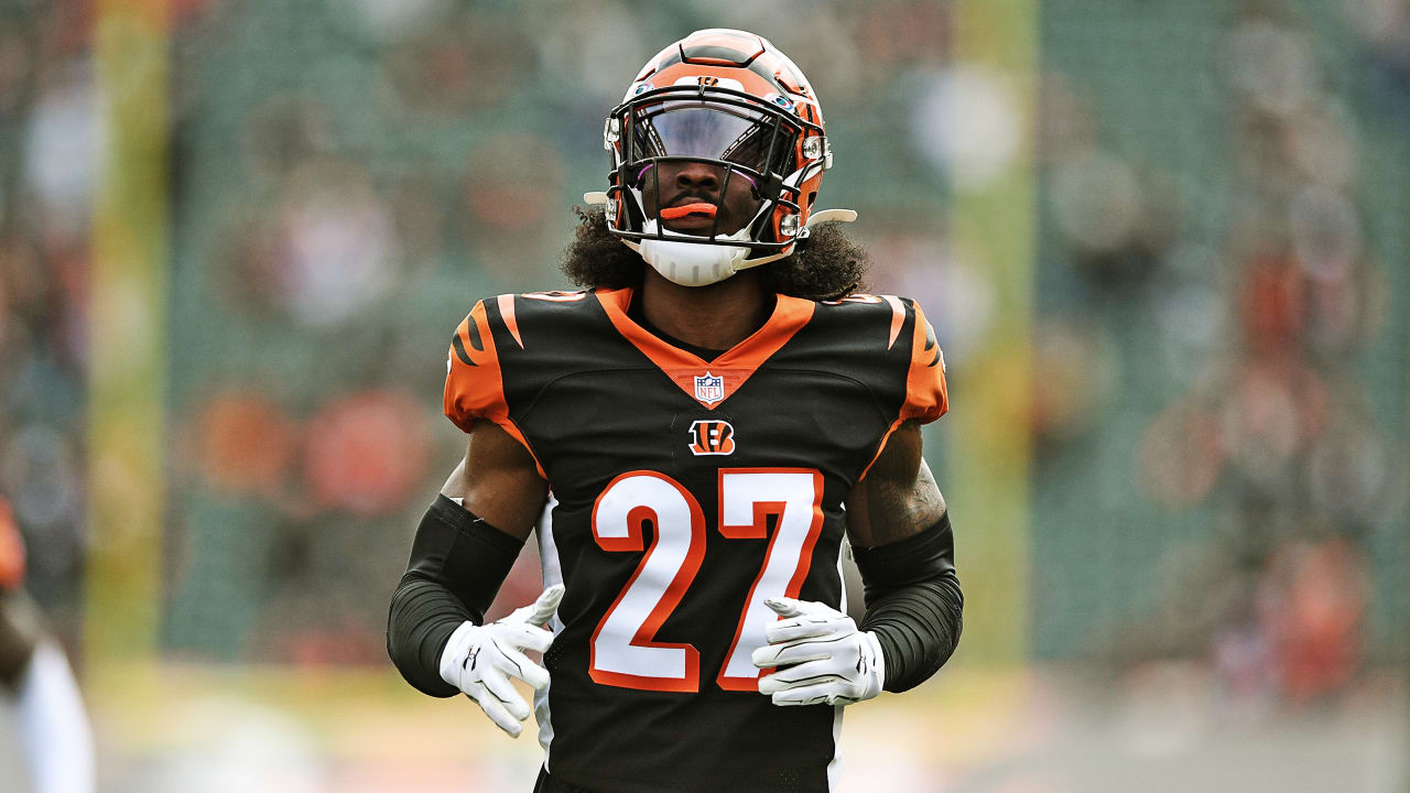 The Bengals re-signed free agent CB Tony Brown.
