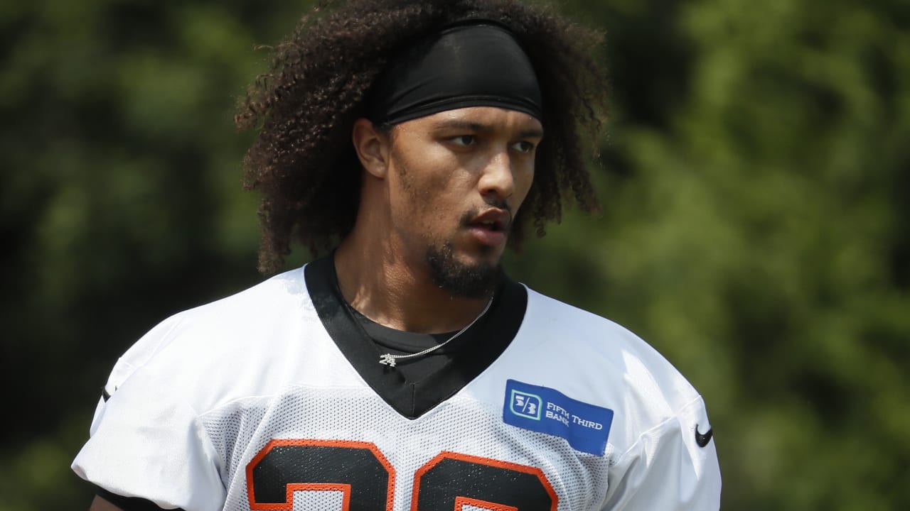 A Pair of OU Fans Salute Rodney's Comeback