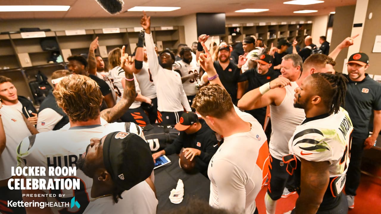Week 8 Game Balls | Locker Room Celebration