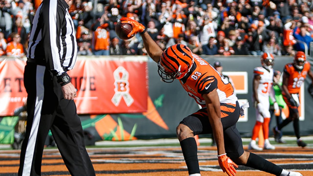 Receivers get out of the blocks