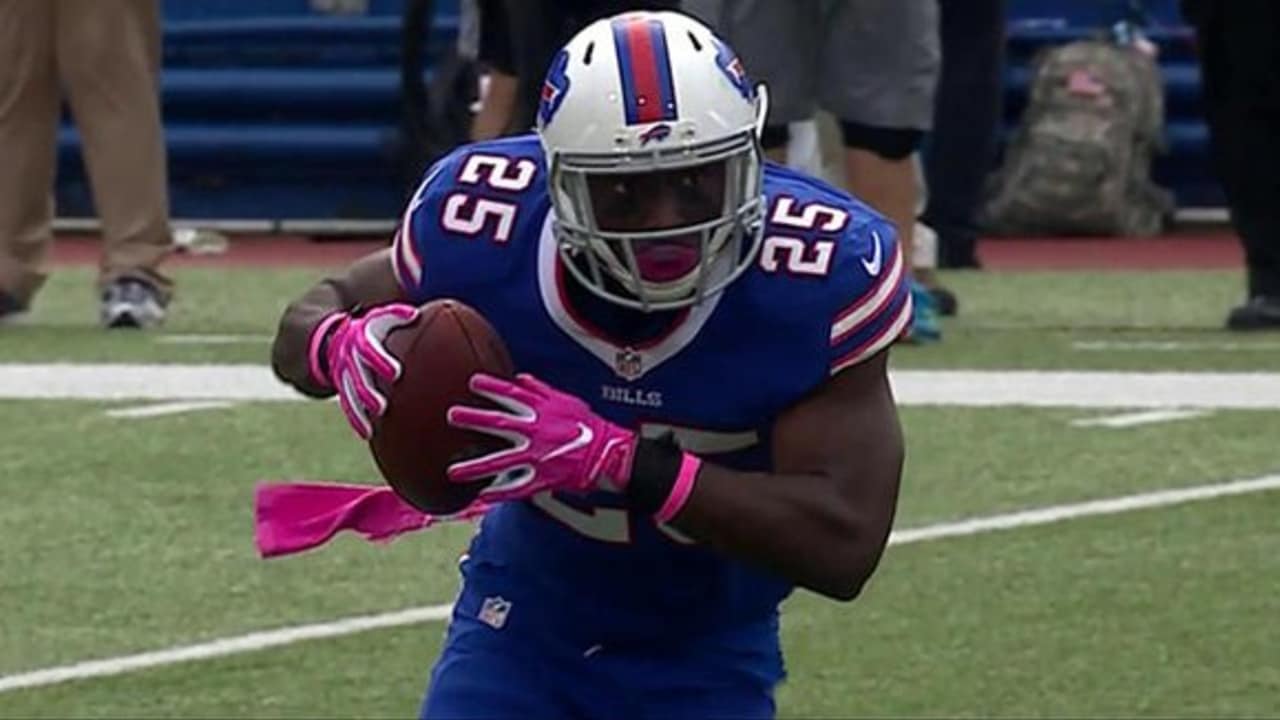 LeSean McCoy comes through on 3rd and long