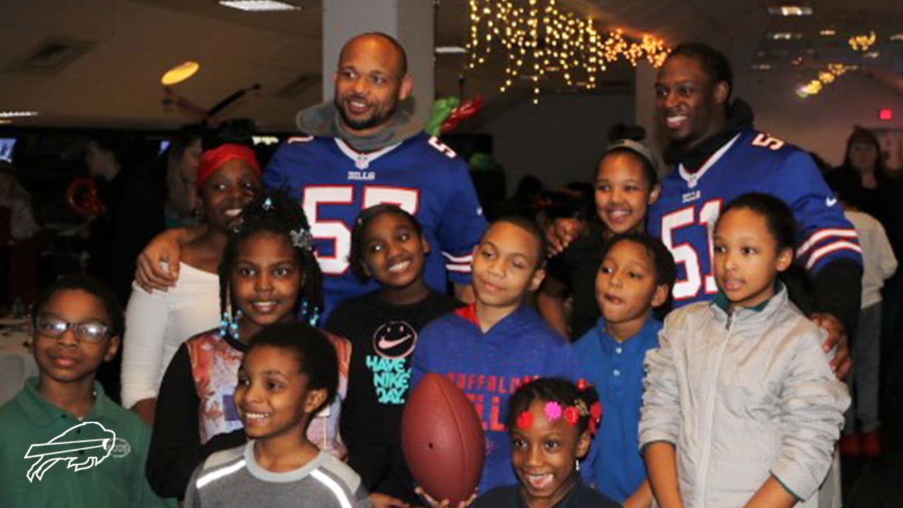 Photos: Bills players in the community during the holidays