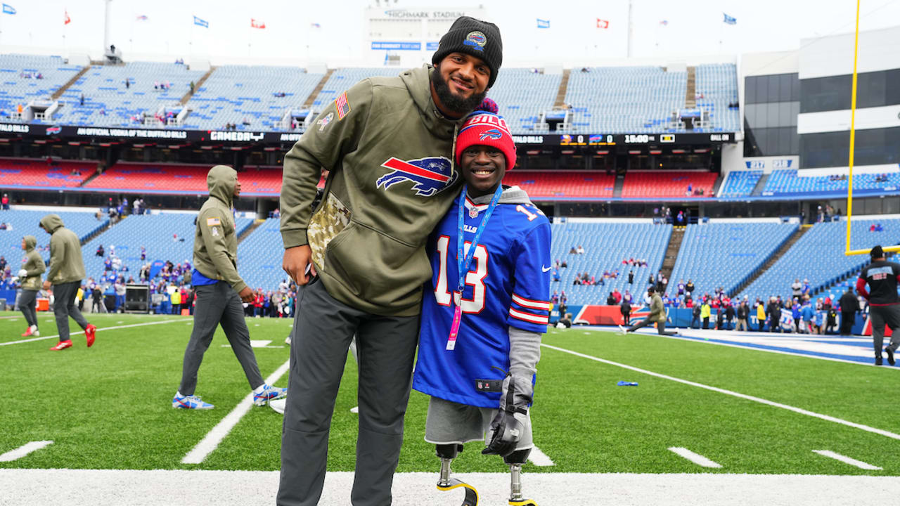 Bills WR Gabe Davis reunites with 14-year-old boy who shares the same ...