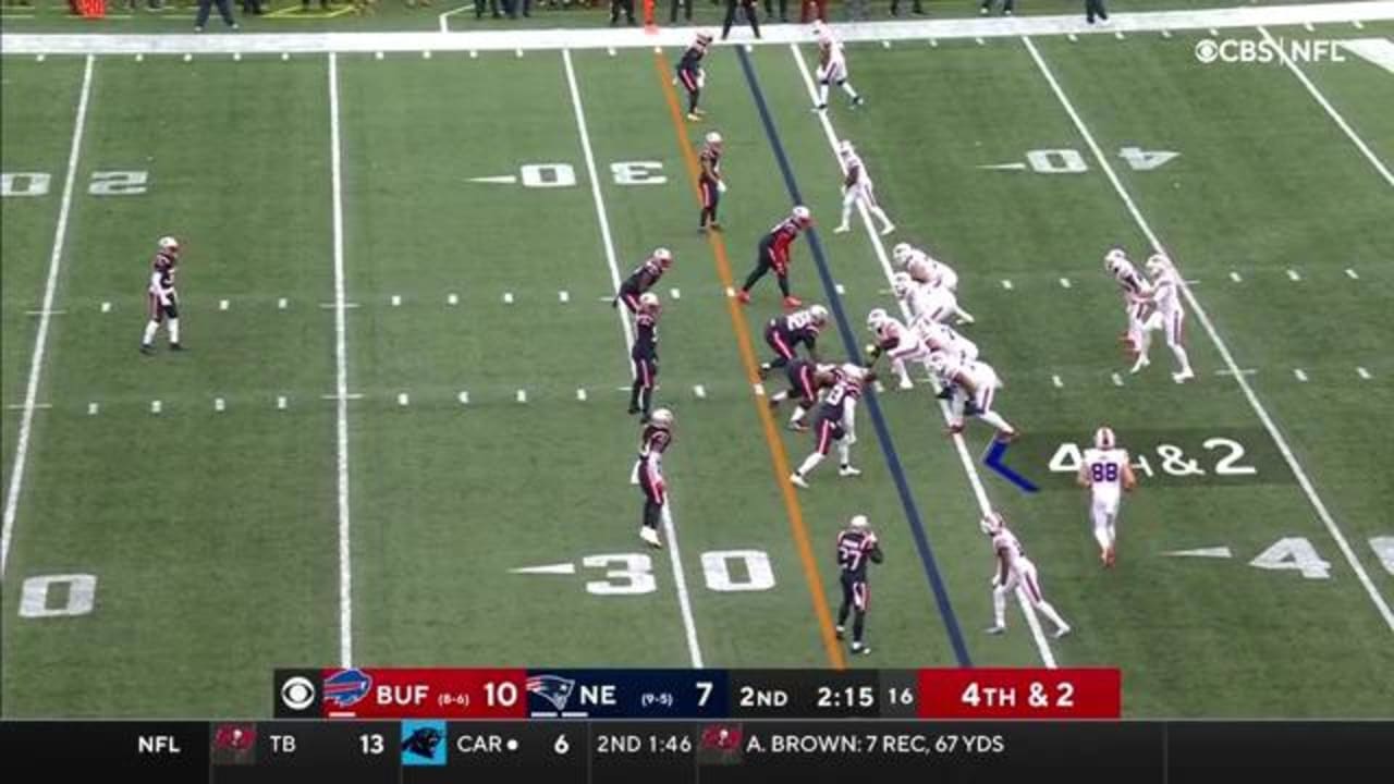 Josh Allen converts 4th down on pass to Stefon Diggs | Bills at Pats