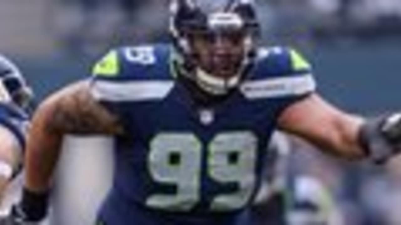 Free agent DT Alan Branch visits One Bills Drive