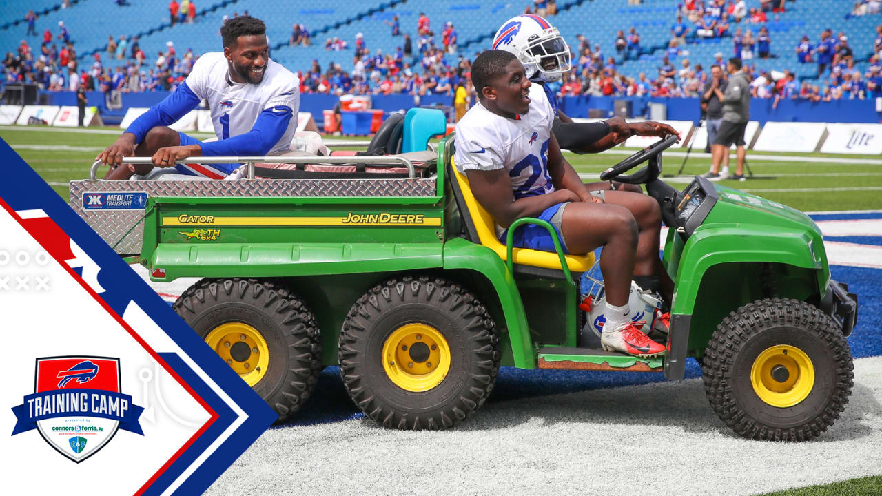 Top Photos | Bills return to practice following roster cutdown