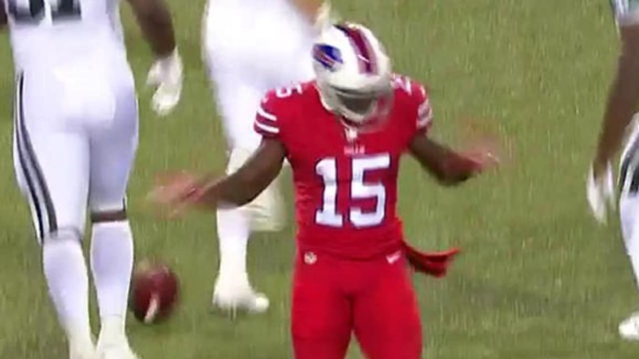 Brandon Tate returns kickoff 45 yards